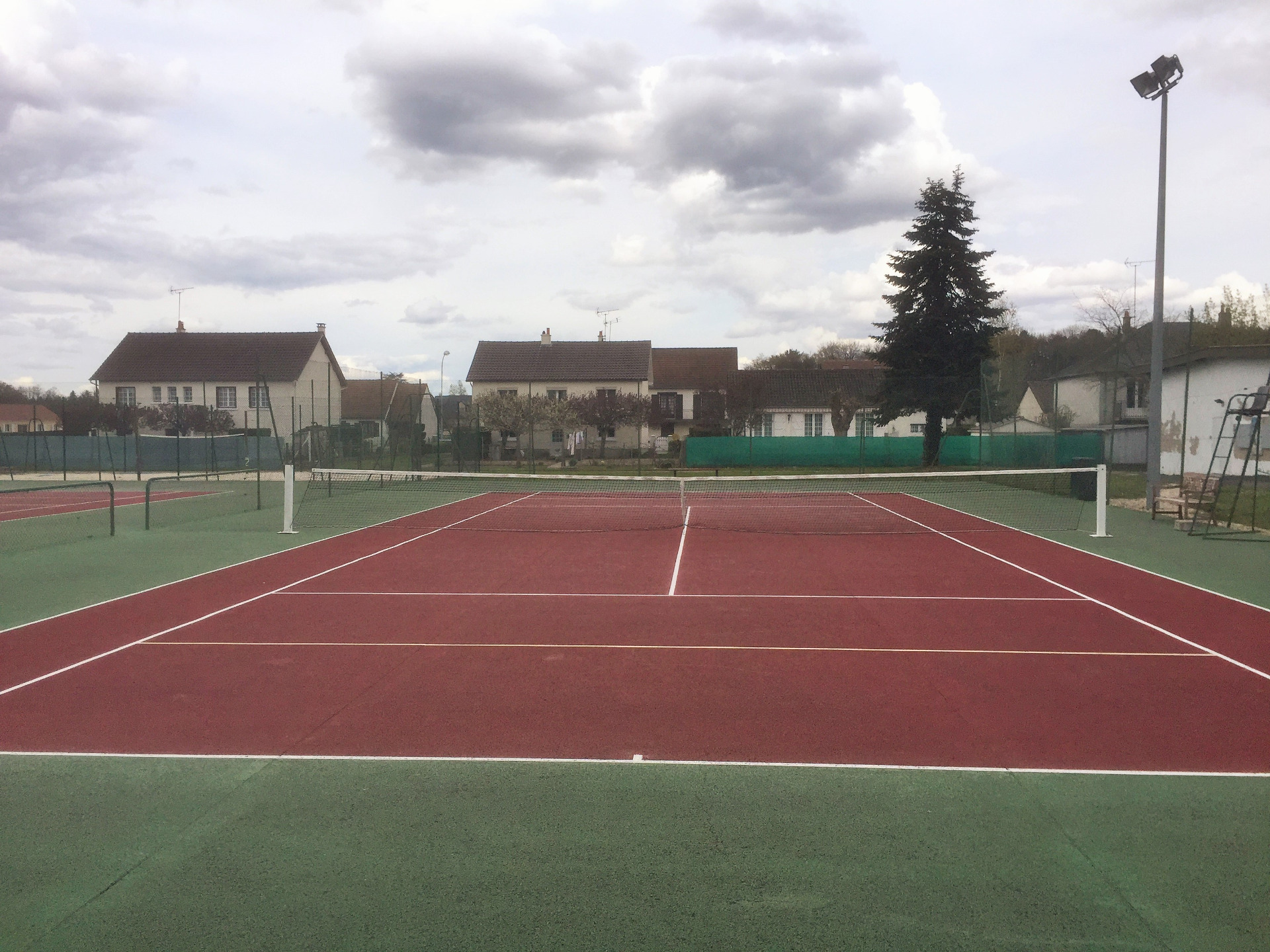 Les installations :: Tennis Club Coeur de Sologne
